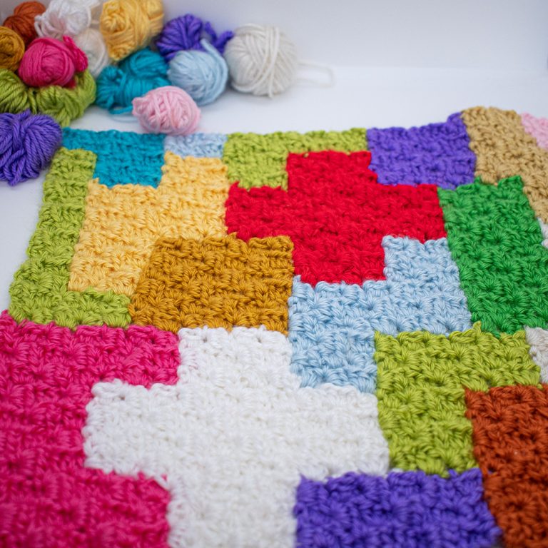 Crochet the Corner to Corner Art Square - Free Pattern - Sunflower Cottage Crochet