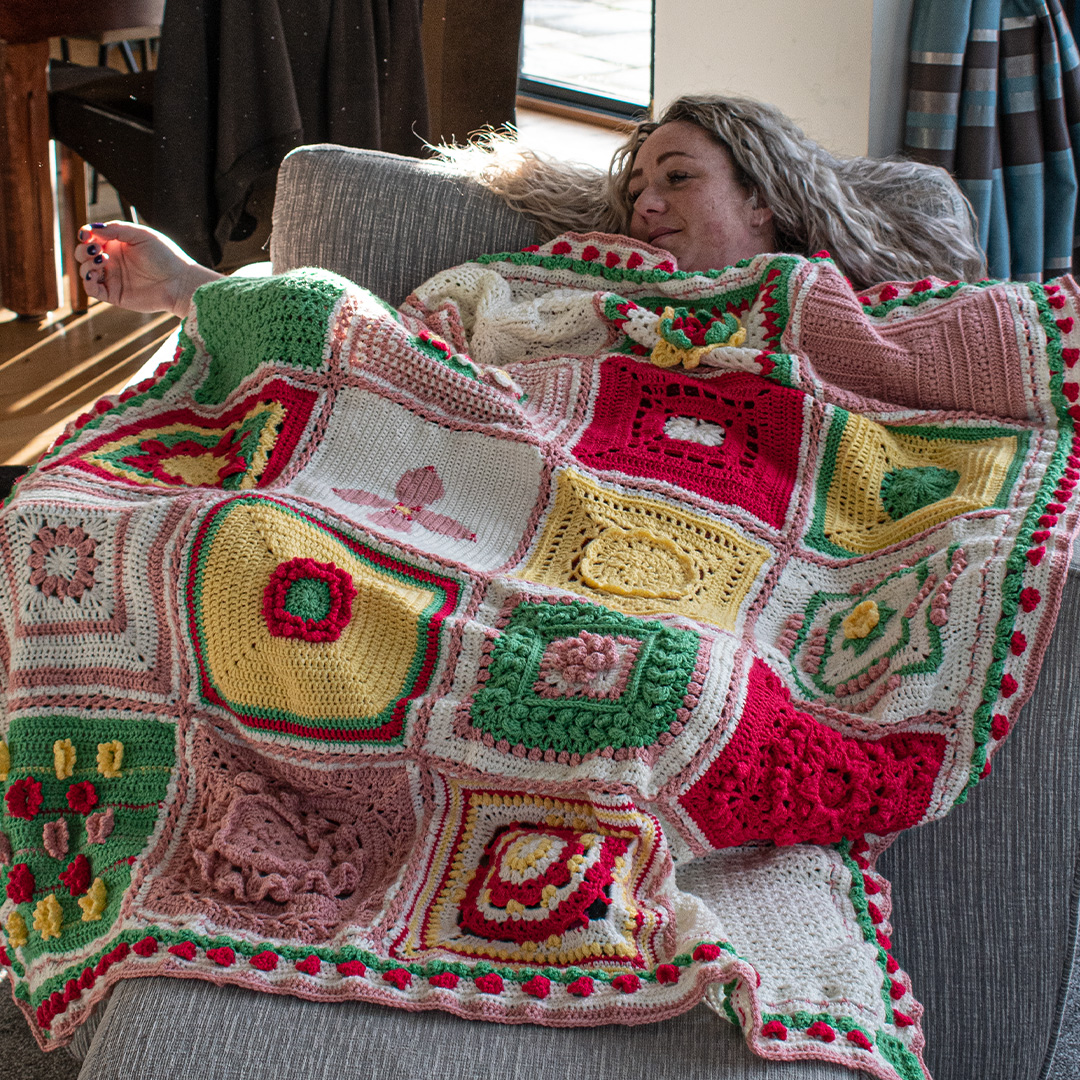 Bouquet of Flowers Afghan - Sunflower Cottage Crochet