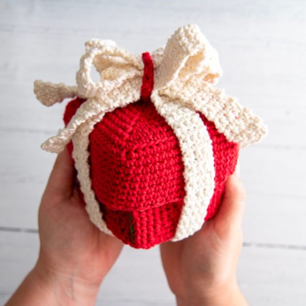 6 Festive Crochet Gift Bag Patterns - Sunflower Cottage Crochet